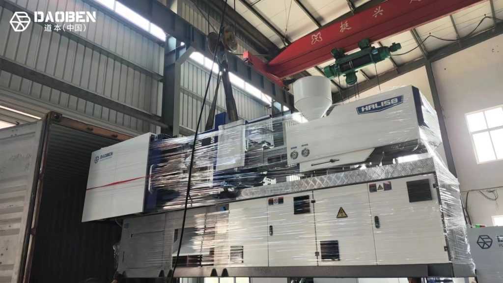 Mastering Plastic Injection Molding Machines Loading: Tricks